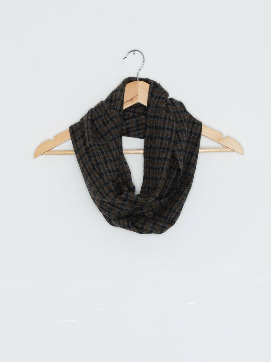Pure Merino Wool Infinity Scarf - Winters Day Check – Fabworks Online